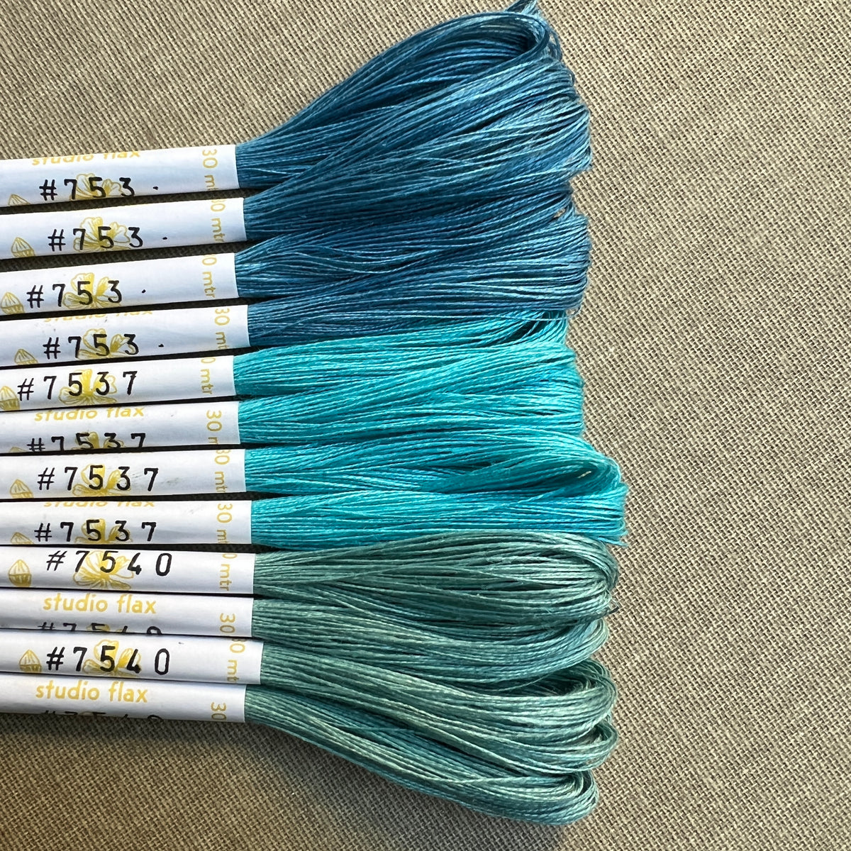 Studio Flax Fine Linen Thread