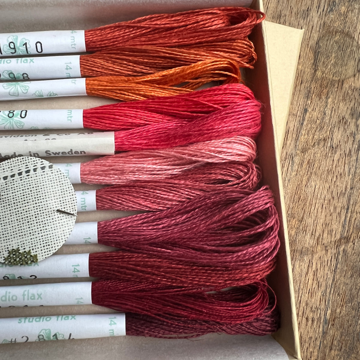 Red/Orange Flax Flower Box – Studio Flax