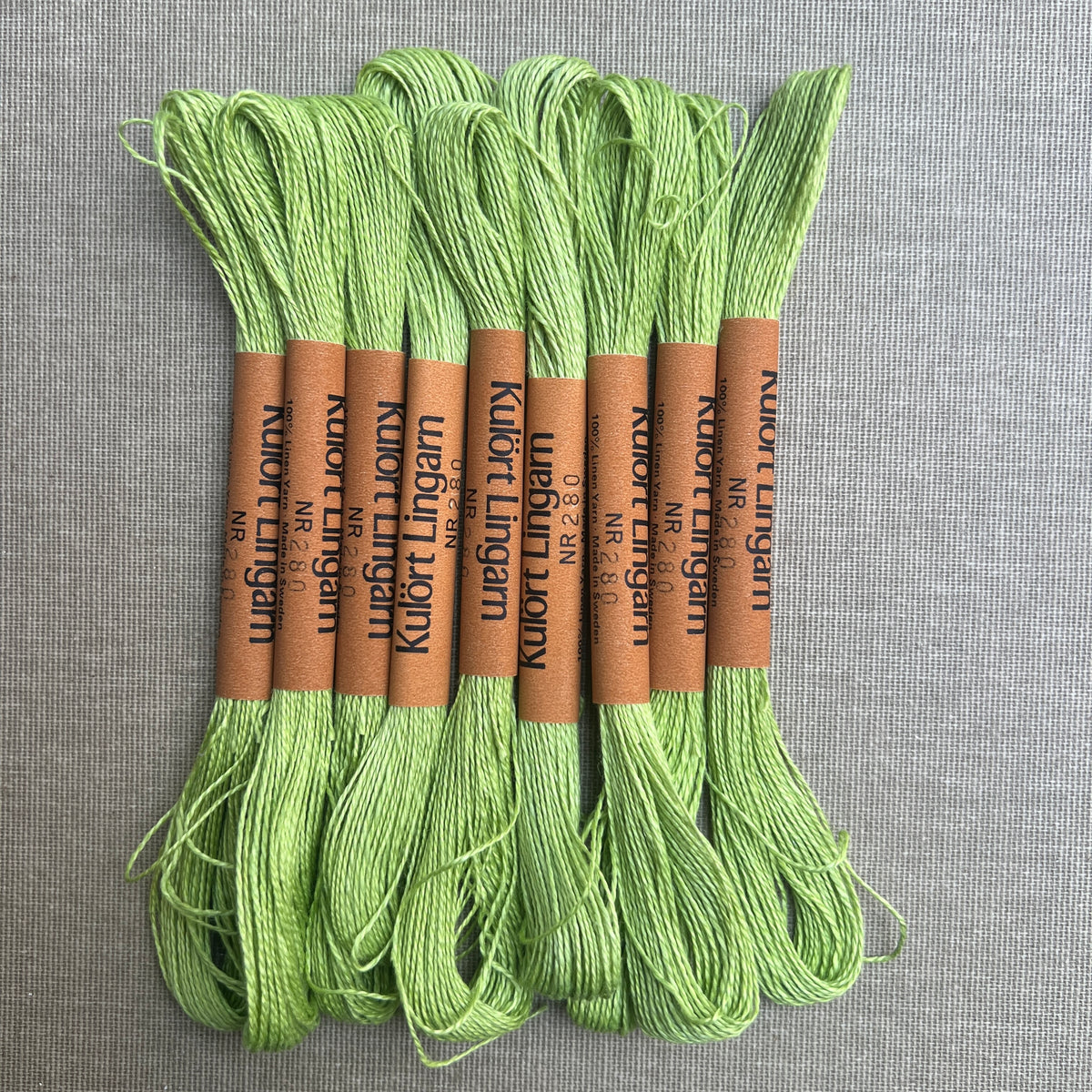 Green #280 - One Colour 1960s Linen Thread Set (10) – Studio Flax